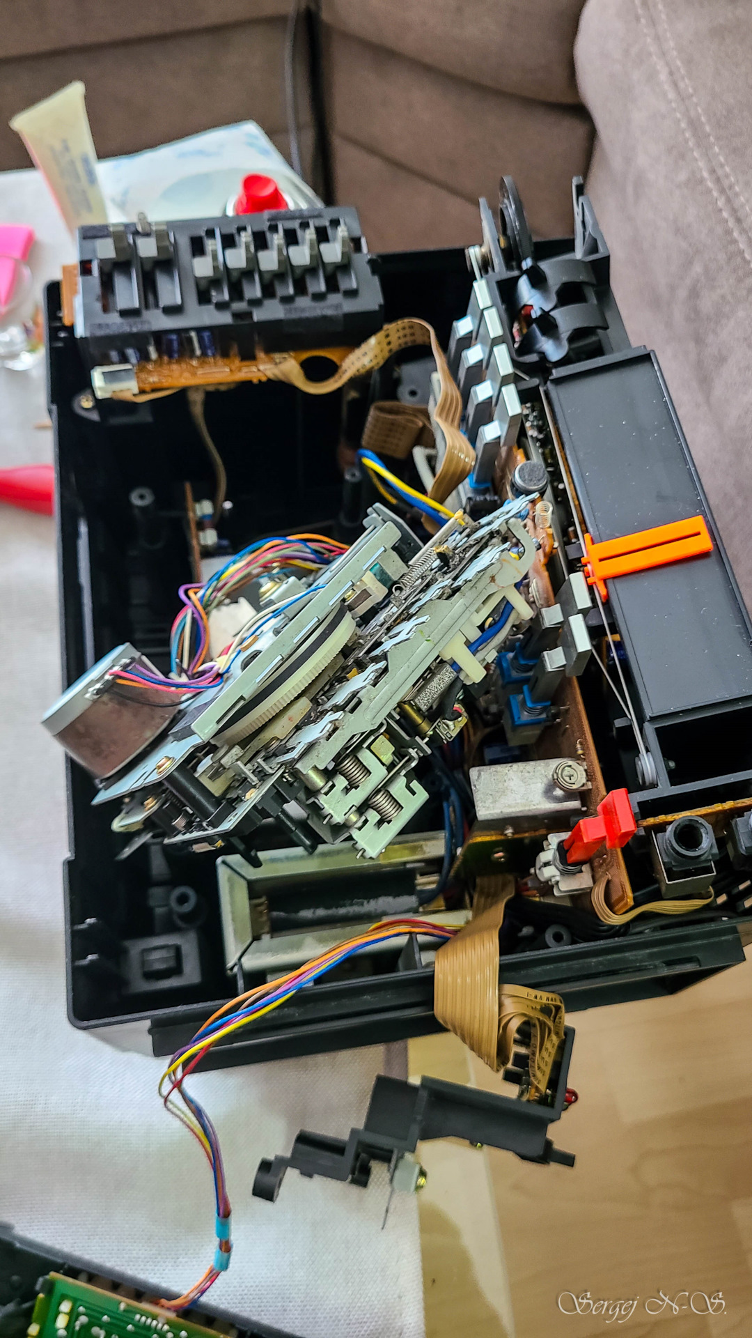 знакомьтесь. мой новый друг "Чебурашка" Sharp WF-T738 и типа Jukebox ...