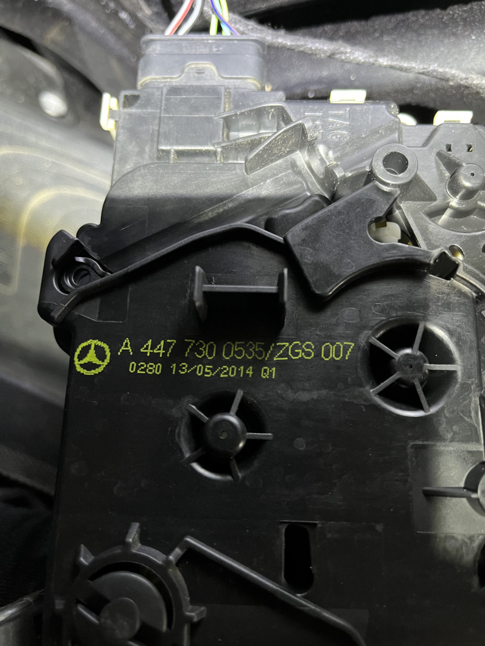 A4477300535 Замок двери Mercedes | Запчасти на DRIVE2