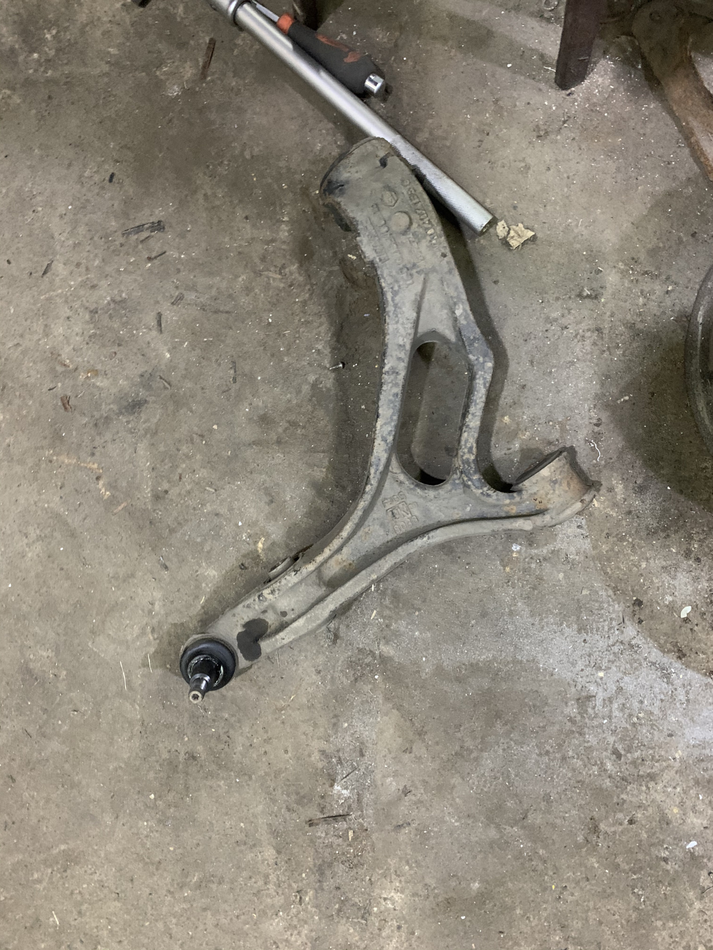 Рычаг и стабилизатор — Volkswagen Touareg (1G), 2,5 л, 2009 года ...