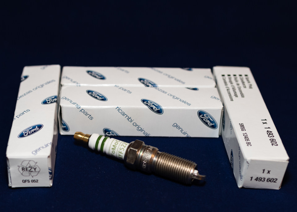 Spark plug. Again. — Ford Focus Hatchback II, 1,6 л, 2009 года | своими ...
