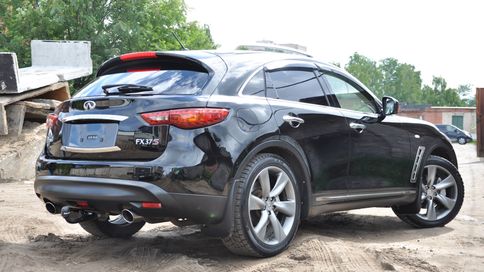 Infiniti FX (2G) 3.7 бензиновый 2011 | FX37S на DRIVE2