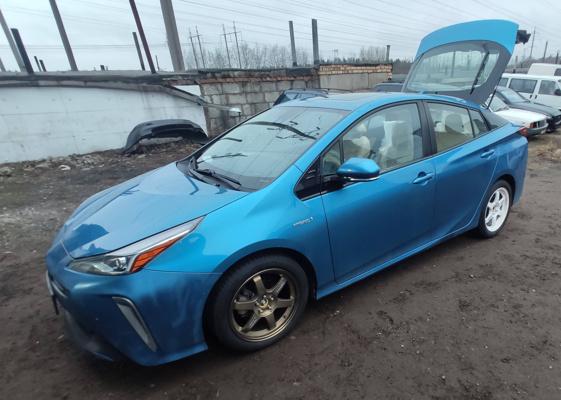 Примерка дисков. Ikon tyres Aqua 3 215/50 R17 + Rays TE37 — Toyota ...