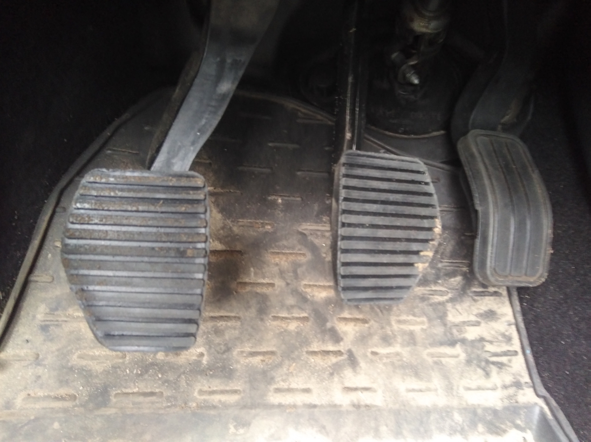 Накладки на педали Ситроен С4 (В7) — Citroen C4 (2G), 1,6 л, 2012 года ...