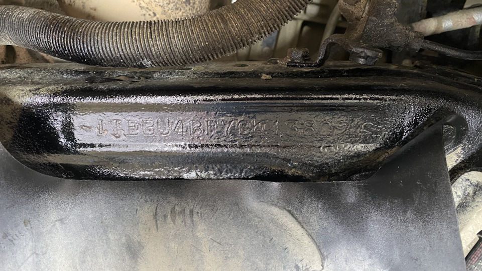 Подушки кузова — Toyota FJ Cruiser, 4 л, 2012 года | плановое ТО | DRIVE2