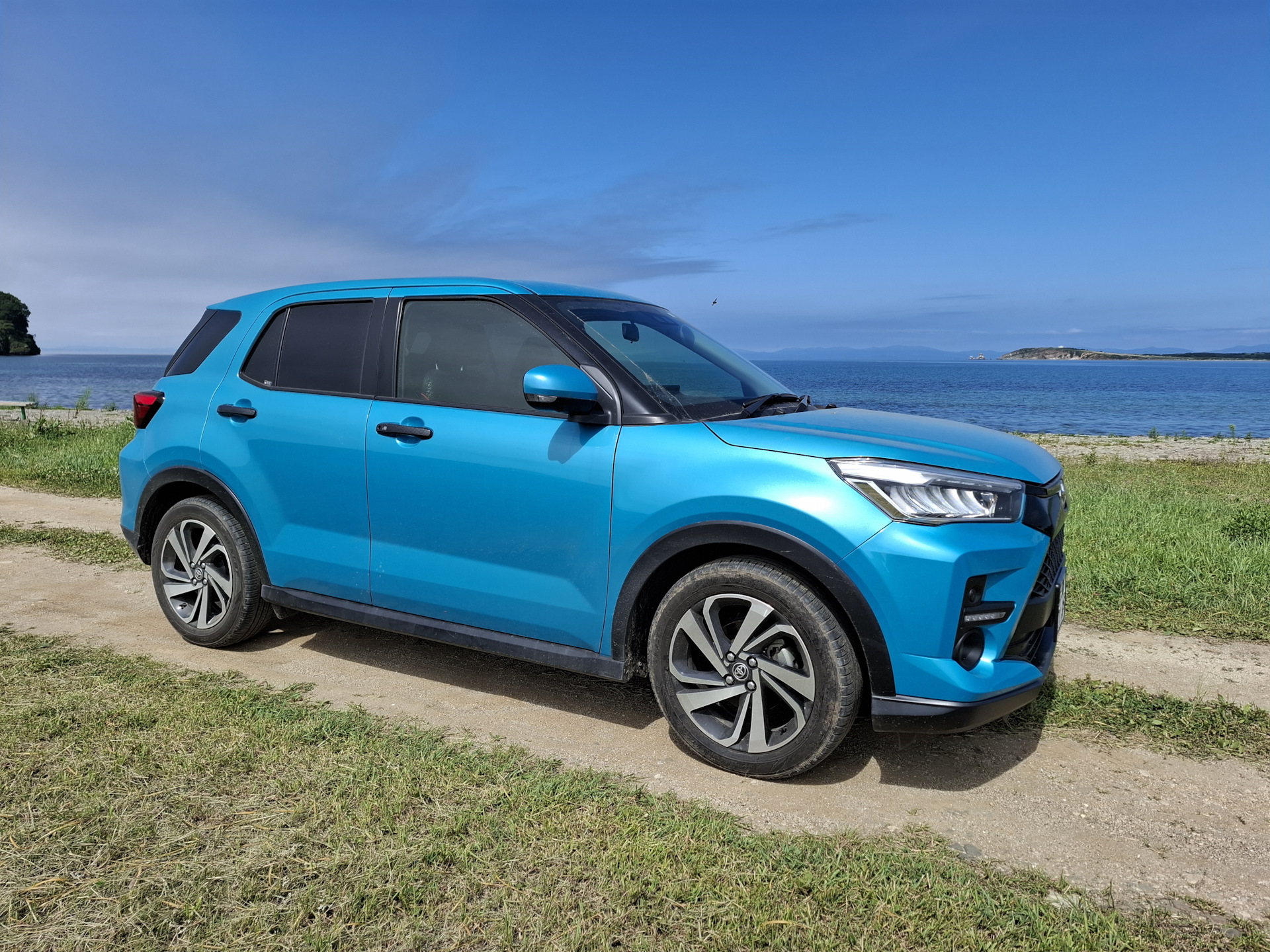 Первые поездки на море и первые впечатления от машины — Toyota Raize, 1 ...
