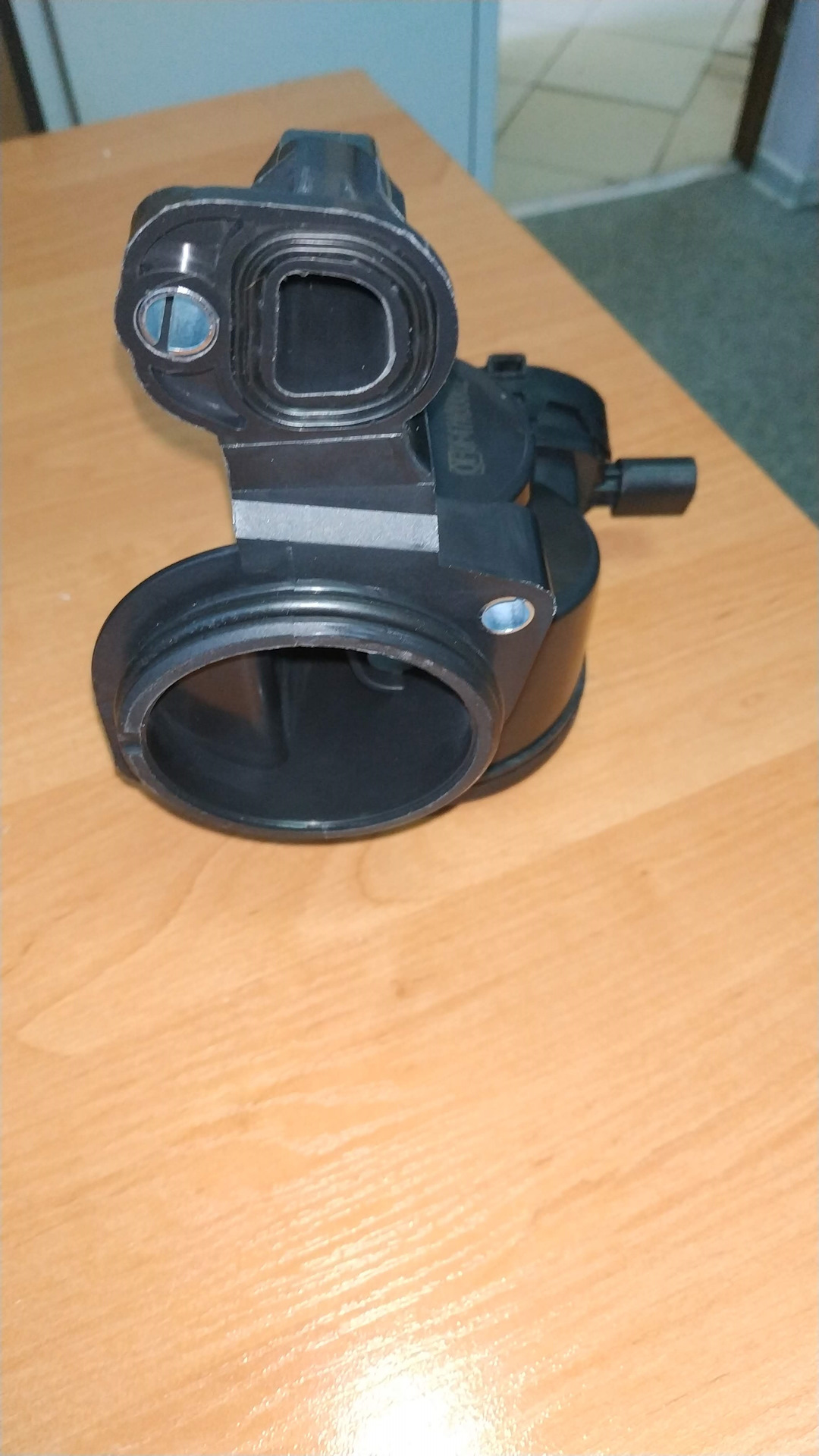 Маслоотделитель и Дроссельная заслонка — Volkswagen Polo Mk4F, 1,4 л ...