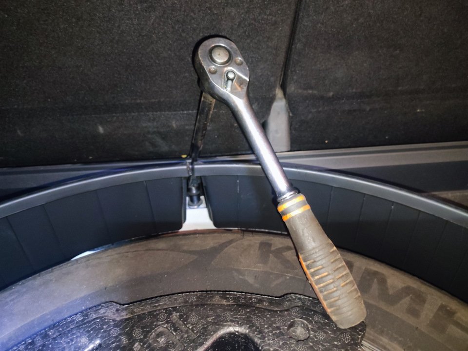 34. Замена топливного фильтра — Hyundai Creta (1G), 1,6 л, 2016 года ...