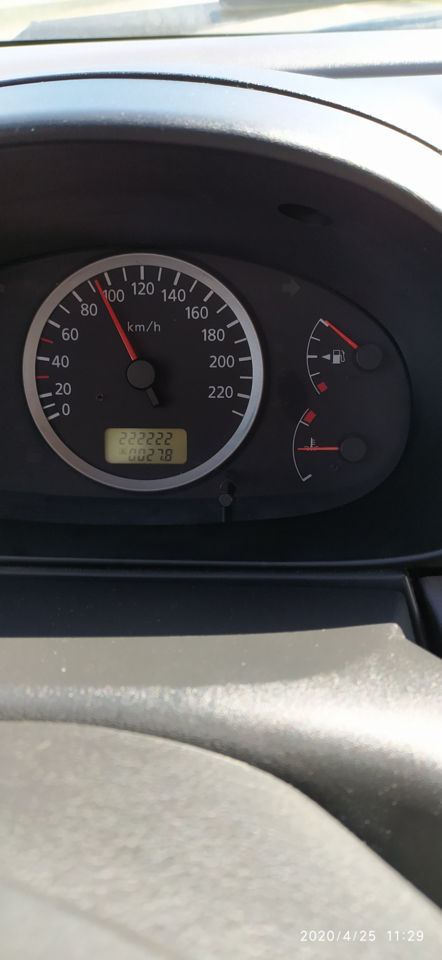 Мини юбилей — Nissan Almera Tino, 2,2 л, 2004 года | покатушки | DRIVE2