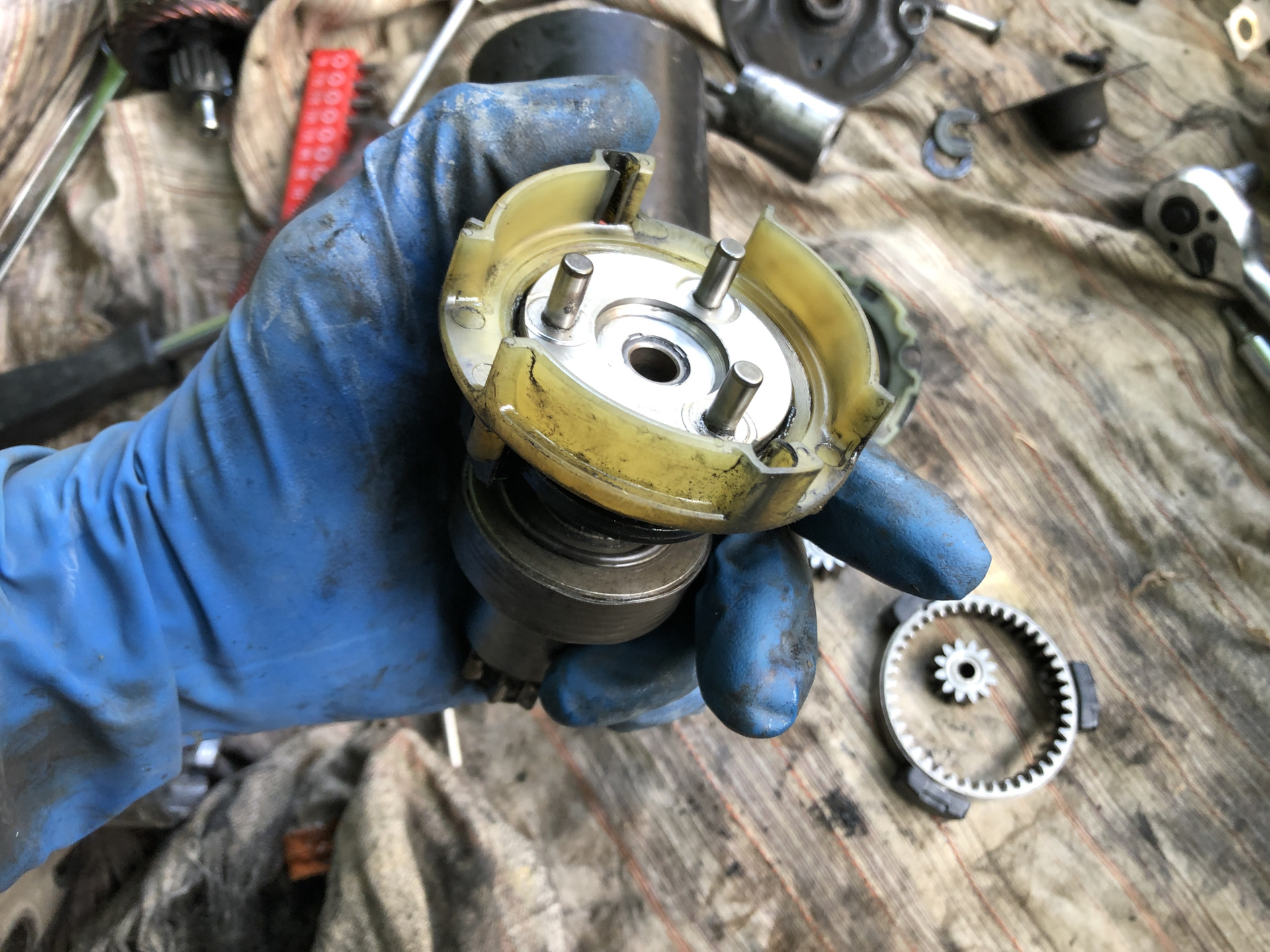 Замена щёточного узла стартера на Golf 3 GTI — Volkswagen Golf GTI Mk3 ...