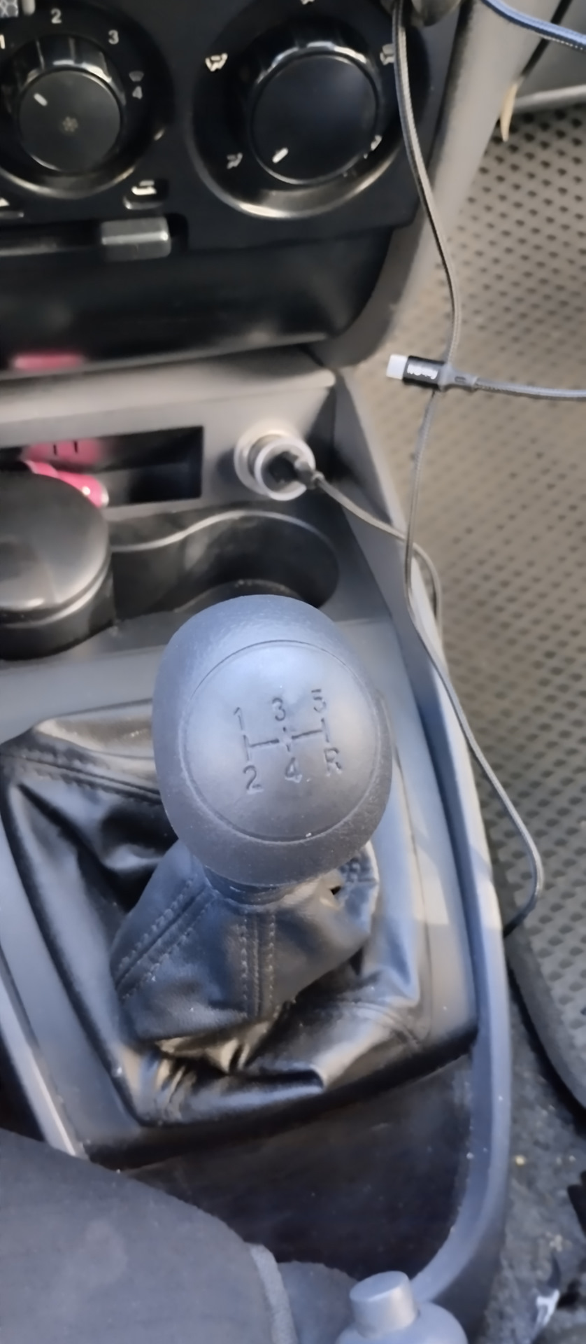 Ручка КПП.Новая. — FIAT Albea, 1,4 л, 2010 года | запчасти | DRIVE2