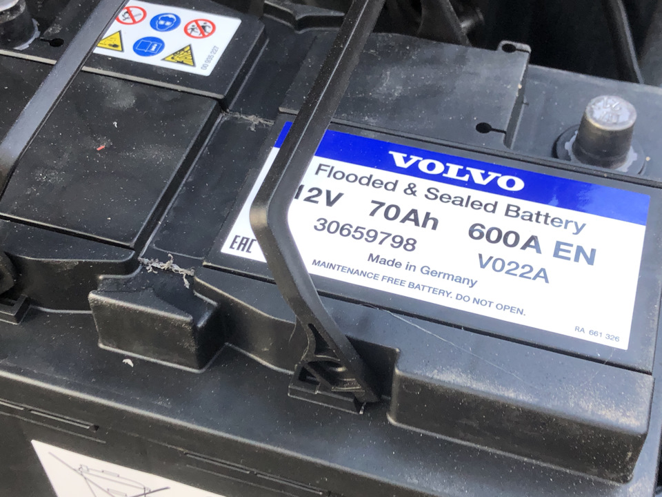 Диагностика и замена Аккумулятора. — Volvo XC90 (1G), 2,5 л, 2007 года ...