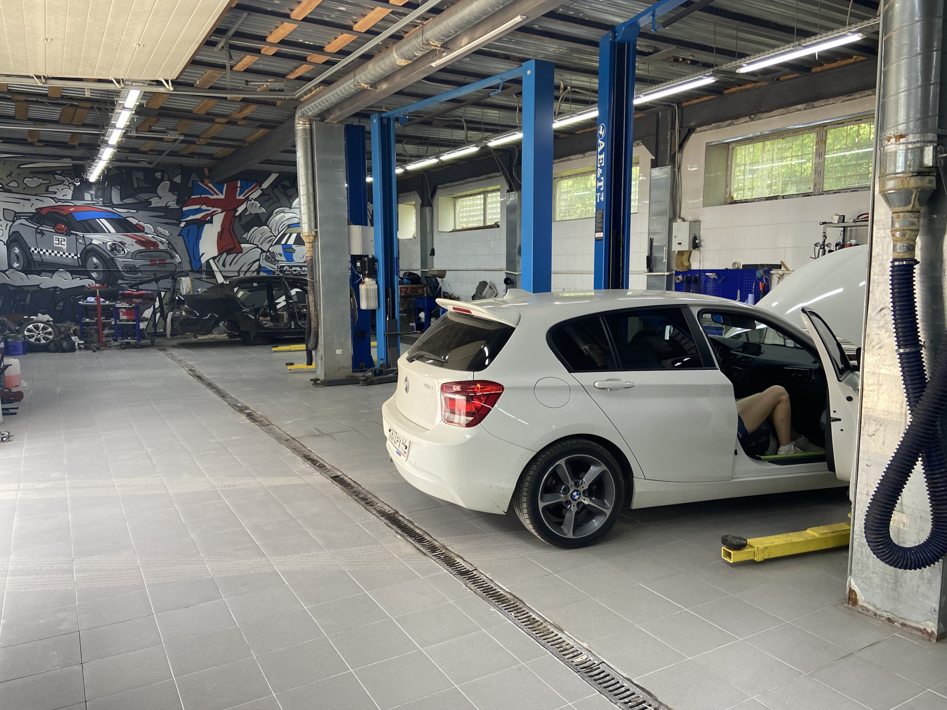 ТО + замена пробок на блоке — BMW 1 series (F20), 1,6 л, 2013 года | визит на сервис | DRIVE2