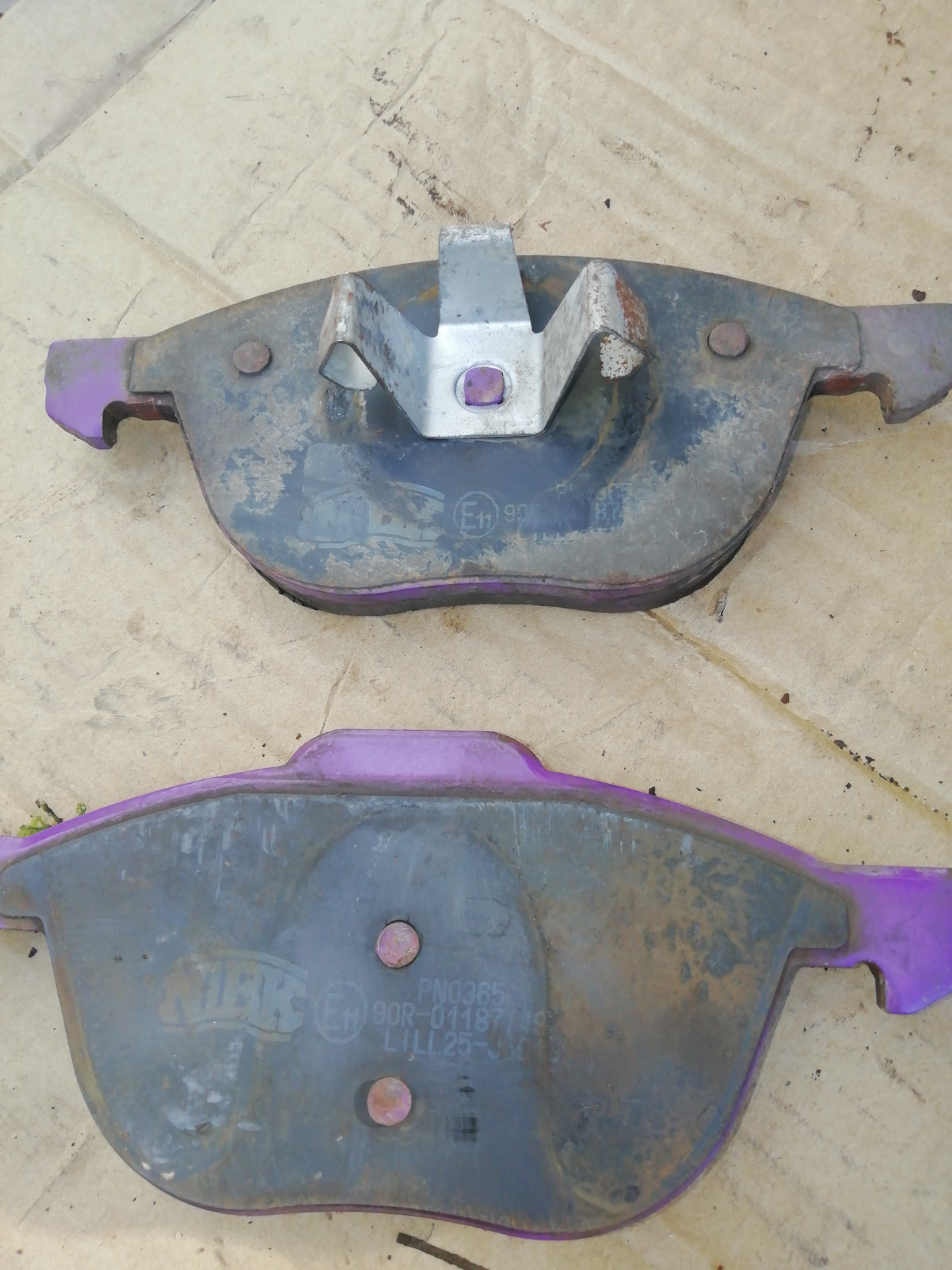 Колодки передние фф2 — Ford Focus II Hatchback, 1,8 л, 2010 года ...
