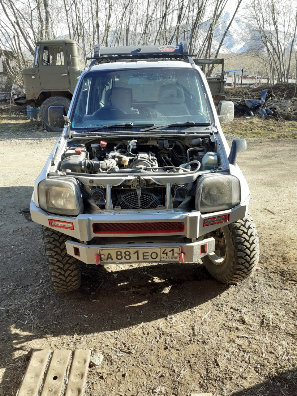 Установка короткого капота от jb23 на jb33 — Suzuki Jimny (1G), 1,5 л, 1999 года | стайлинг | DRIVE2