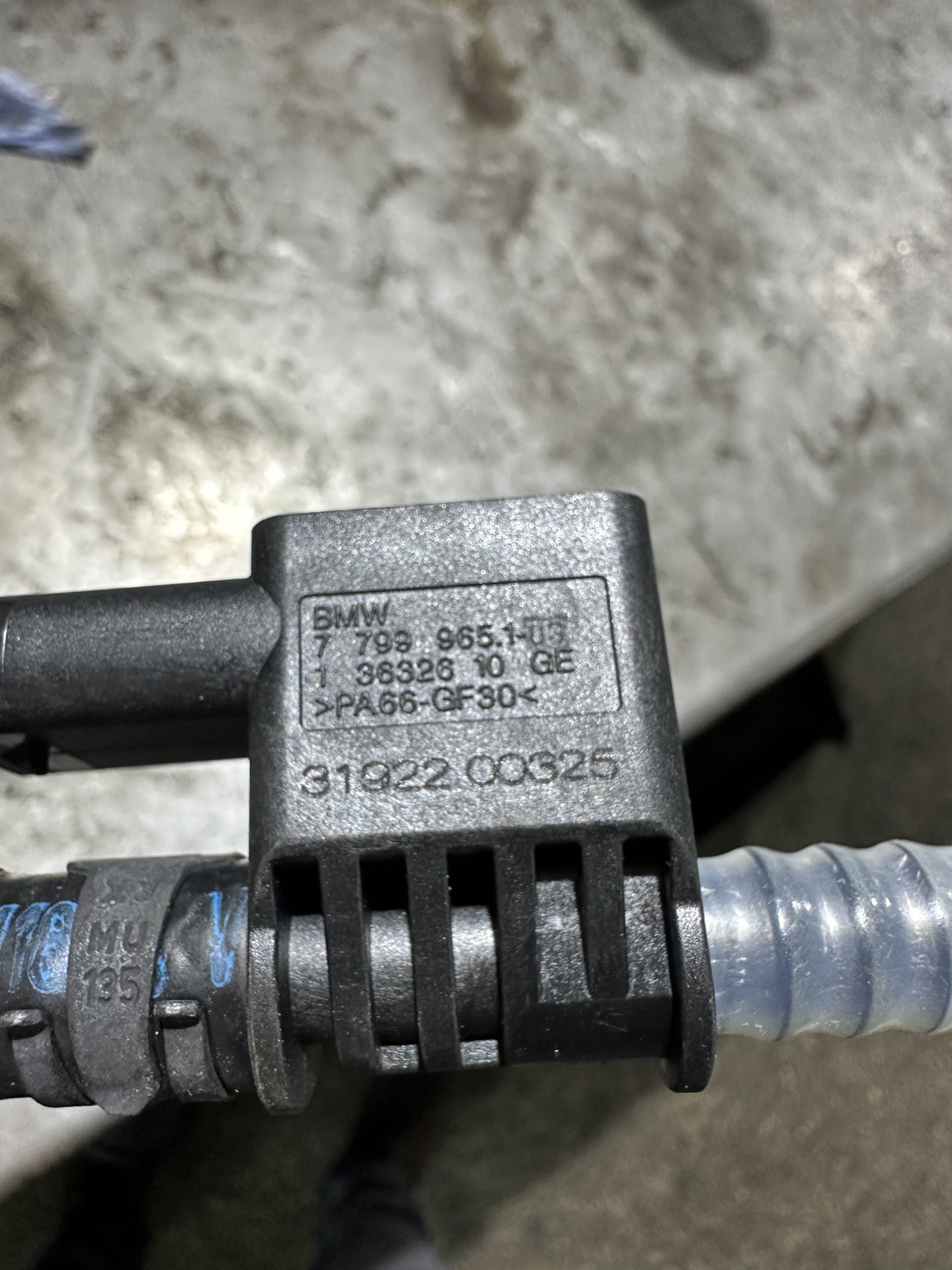 Замена трубки подачи дизеля bmw x5 e70 35d — BMW X5 (E70), 3 л, 2010 ...