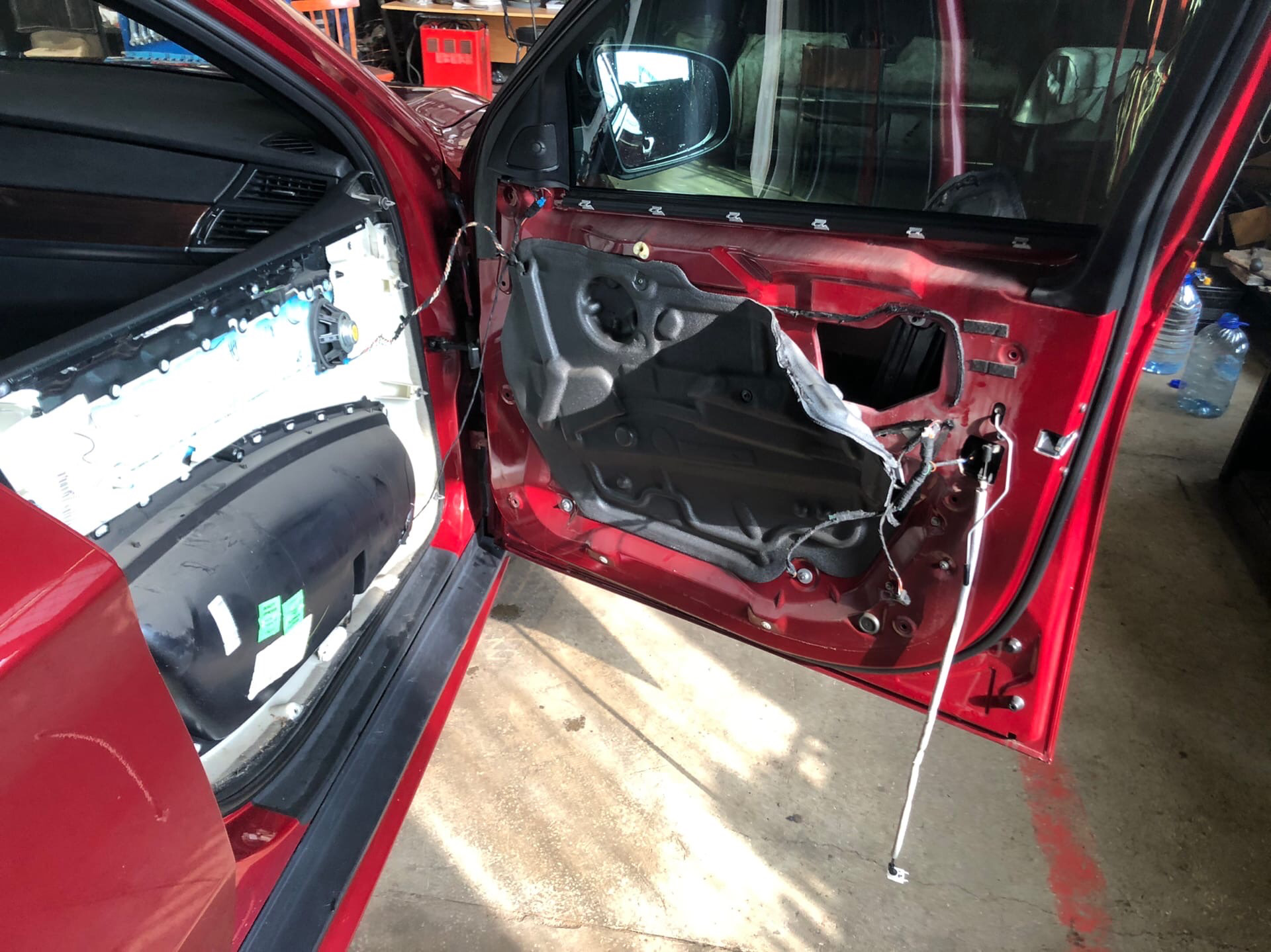 Замена тросов наружных ручек Е71 — BMW X6 (E71/E72), 3 л, 2009 года ...