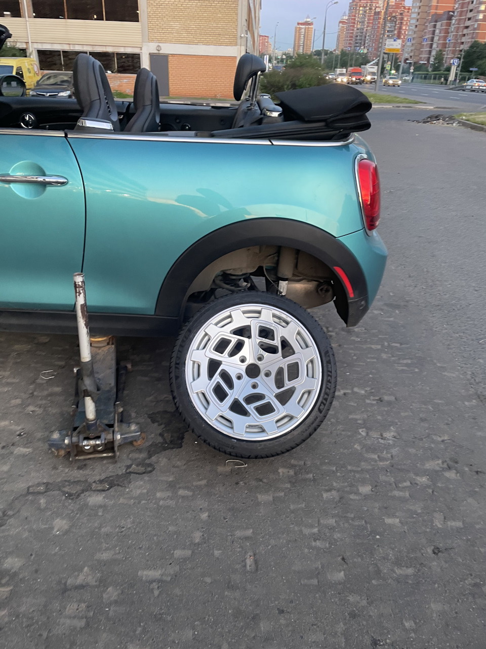 Колеса R18 Radi8 R8CM9 — MINI Cabrio (3G), 1,5 л, 2020 года | колёсные ...