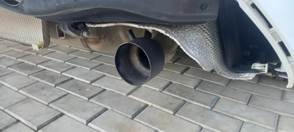 Установка черных насадок от 340i и заднего диффузора — BMW 3 series ...