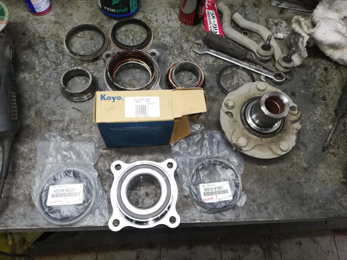 Тормоза #1: Замена задних дисков, колодок, подшипник — Lexus LX (URJ200 ...