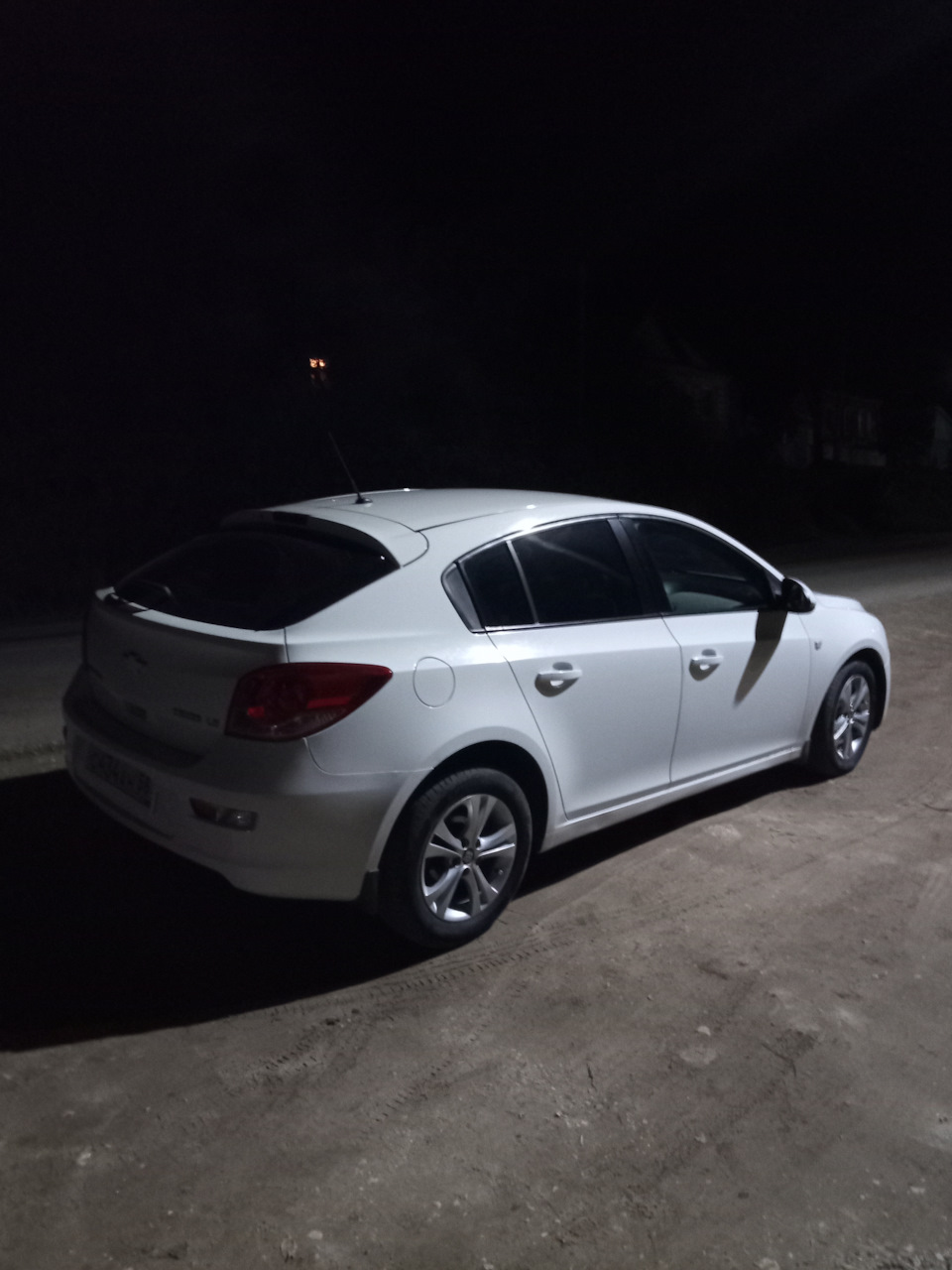 Козырек As-inter. Замена крышки подлокотника — Chevrolet Cruze (1G), 1 ...