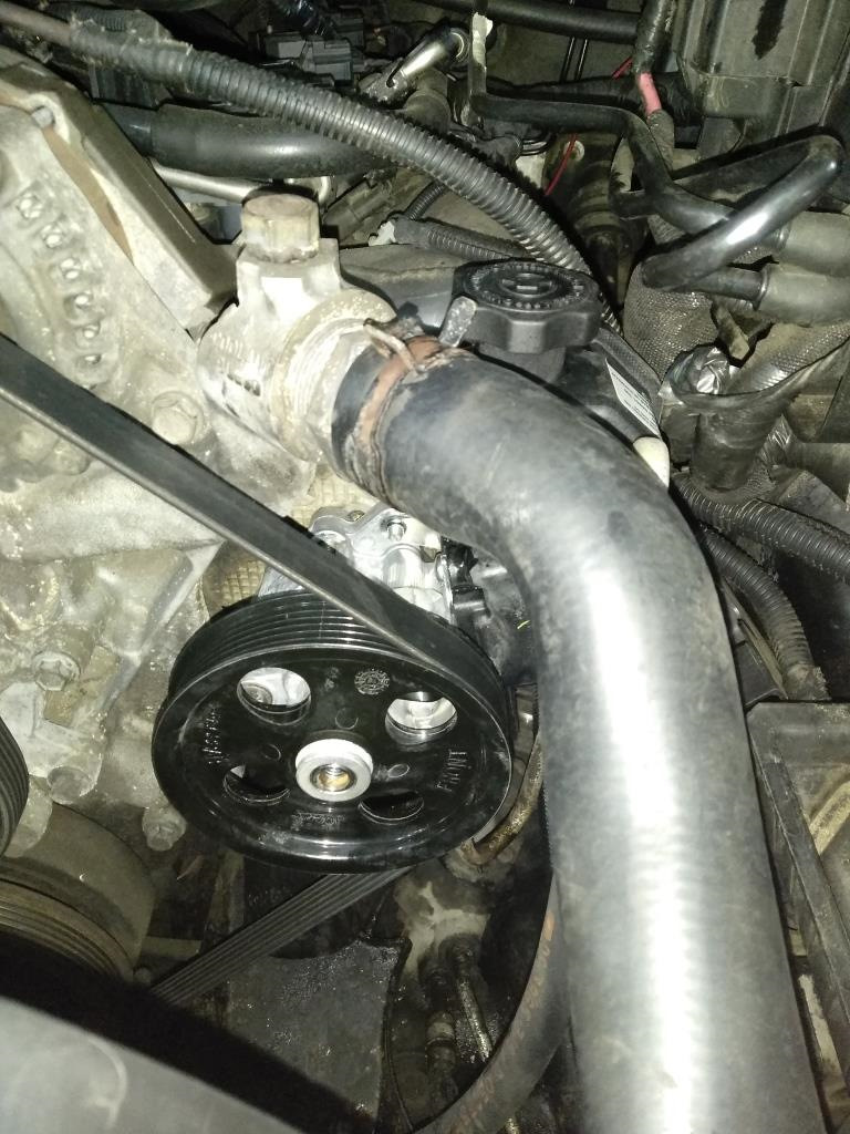 Поменял ГУР и передние тормозные диски с колодками. — Jeep Grand ...