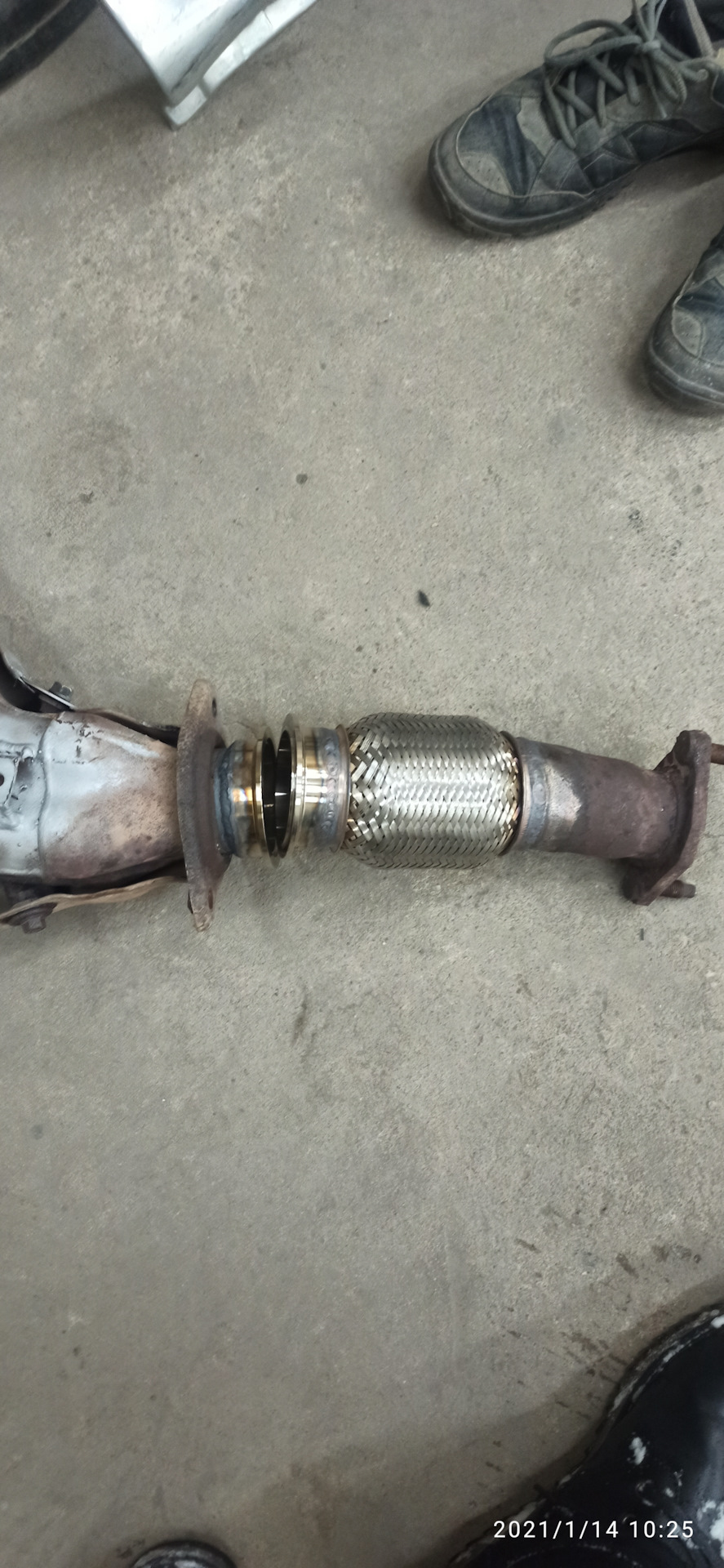 Переделка приемной трубы — Mitsubishi Lancer X, 2 л, 2008 года | своими ...