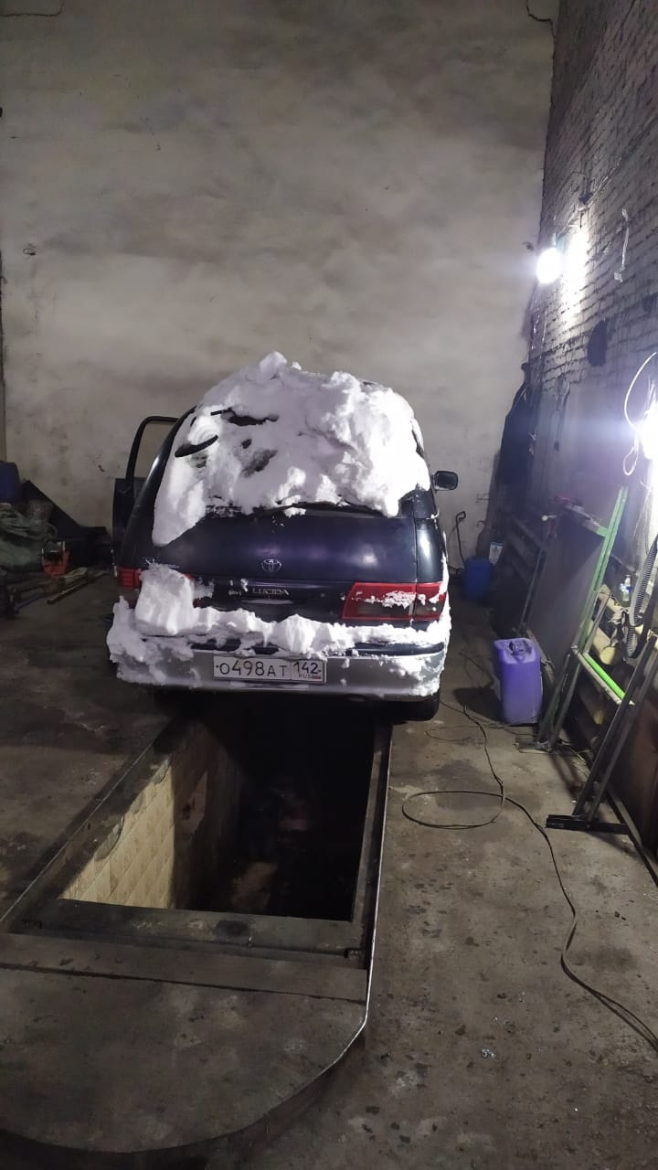 Закатили в гараж оттаивать — Toyota Estima Lucida, 2,2 л, 1996 года | другое | DRIVE2