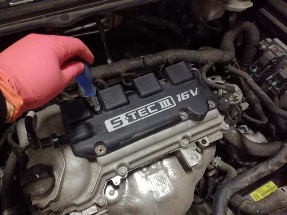 Замена свечей — Ravon R4, 1,5 л, 2019 года | расходники | DRIVE2