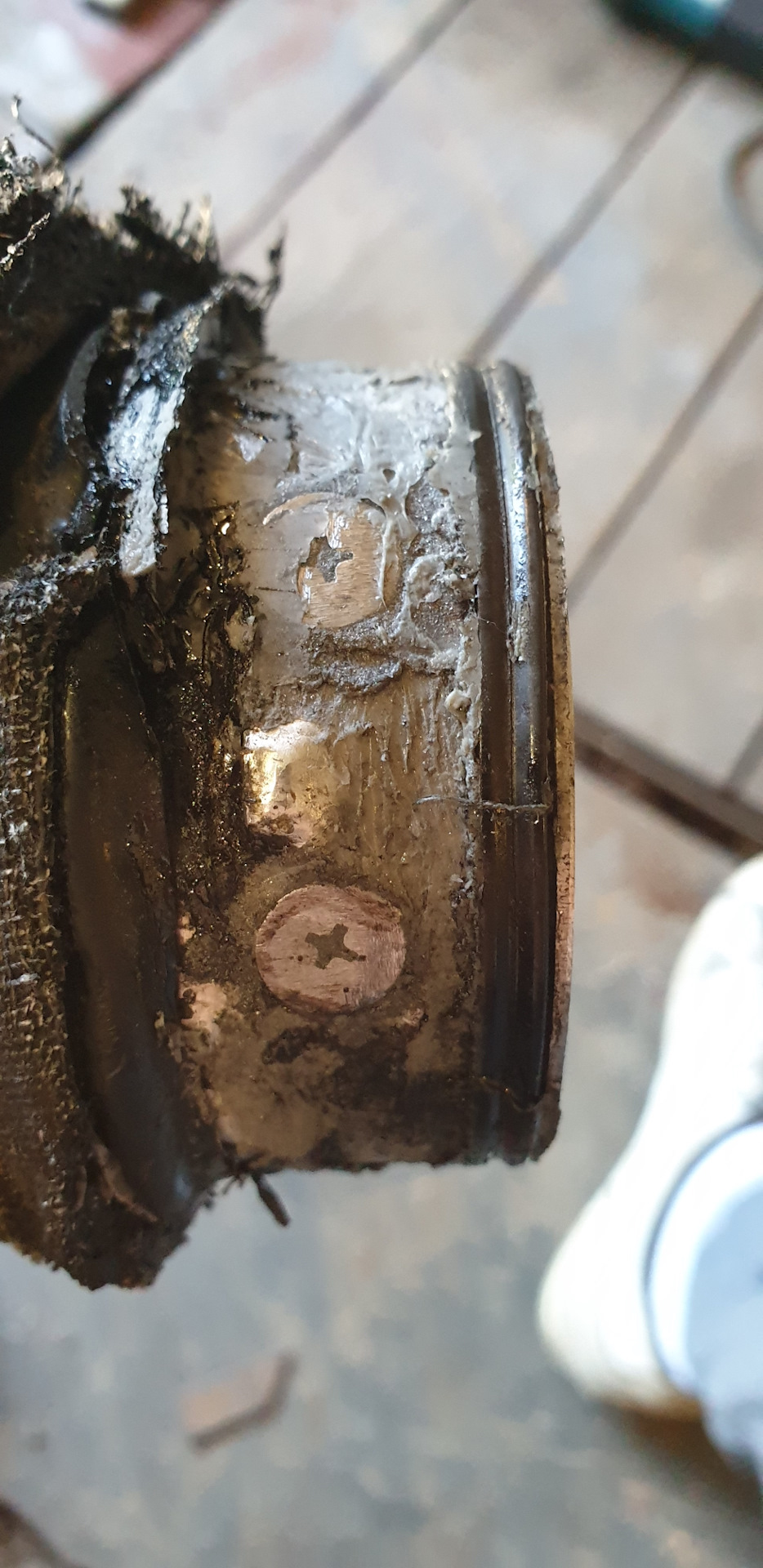 Замена уплотнительного кольца турбины и патрубка OM647 — Mercedes-Benz ...