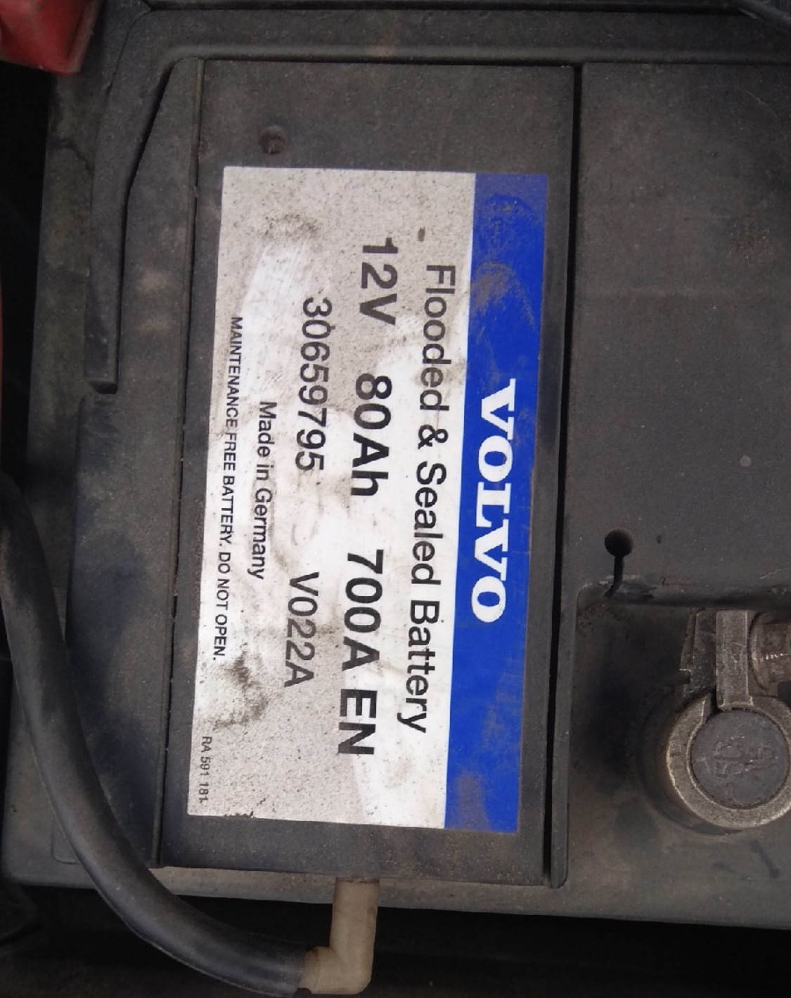 Замена акб — Volvo S80 (2G), 2,5 л, 2008 года | электроника | DRIVE2