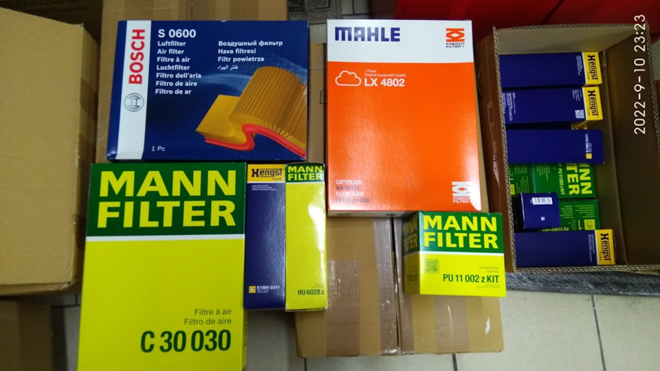 Фильтр масляный Mann HU6028z (OEM A 256 184 00 00) на Mercedes-Benz GLB ...