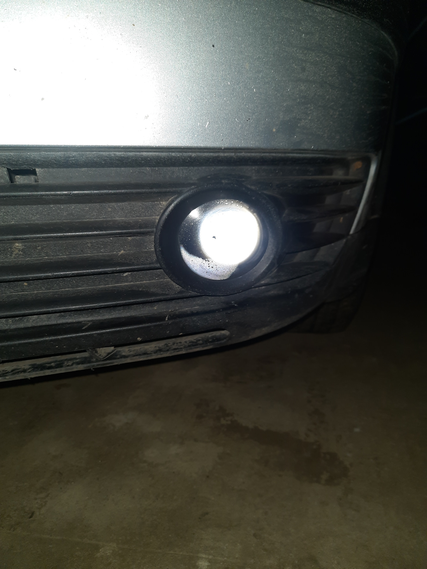 Потеют фара и туманки — Volkswagen Passat B5, 2 л, 2004 года ...