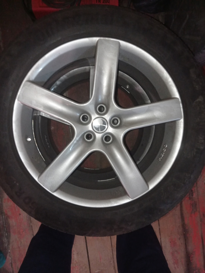 Шины летние Continental 255/50 R19, литые диски Хейко 8Jx19 5x108 на ...
