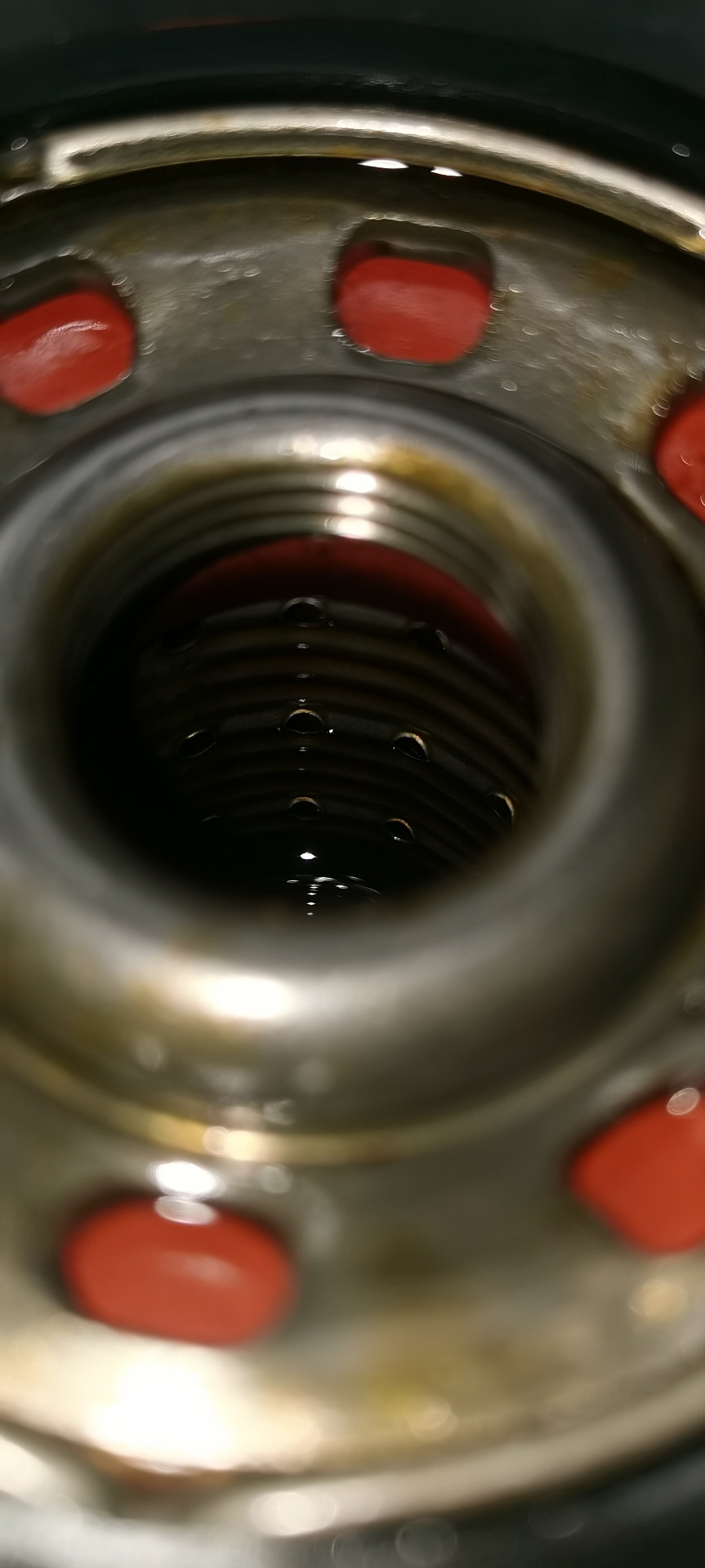 Гайд по замене масляного фильтра на Vic C111 и аналоги. — Chevrolet Tahoe (GMT900), 5,3 л, 2008 ...