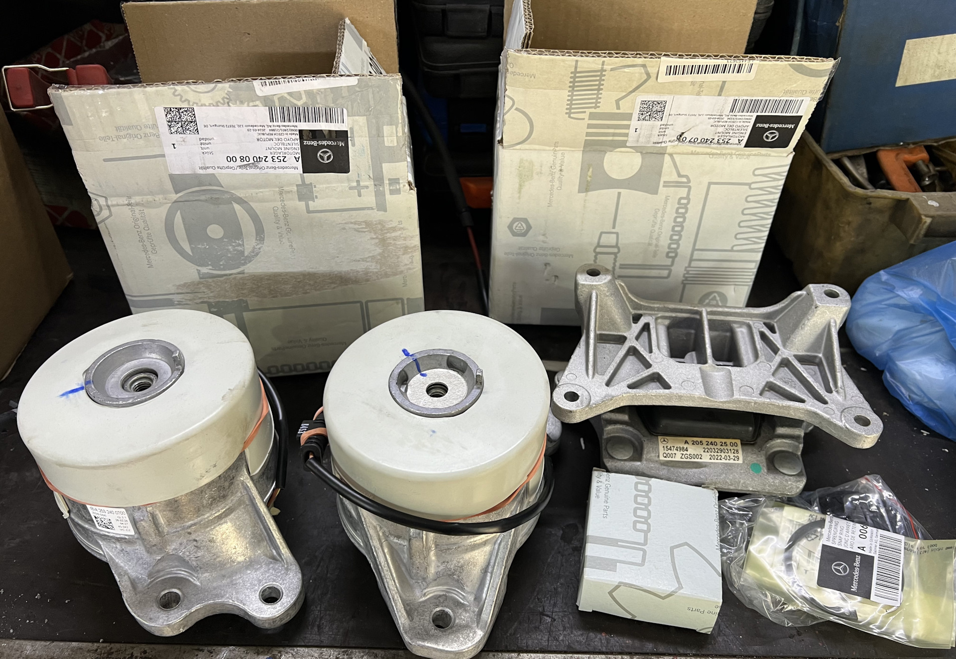 Замена подушек двигателя GLC — Mercedes-Benz GLC-Class (X253), 2,1 л ...