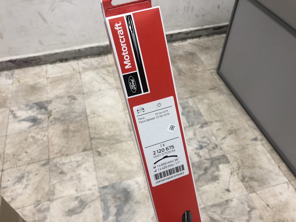 Замена дворников Ford — Ford Focus Sedan II, 1,6 л, 2006 года ...