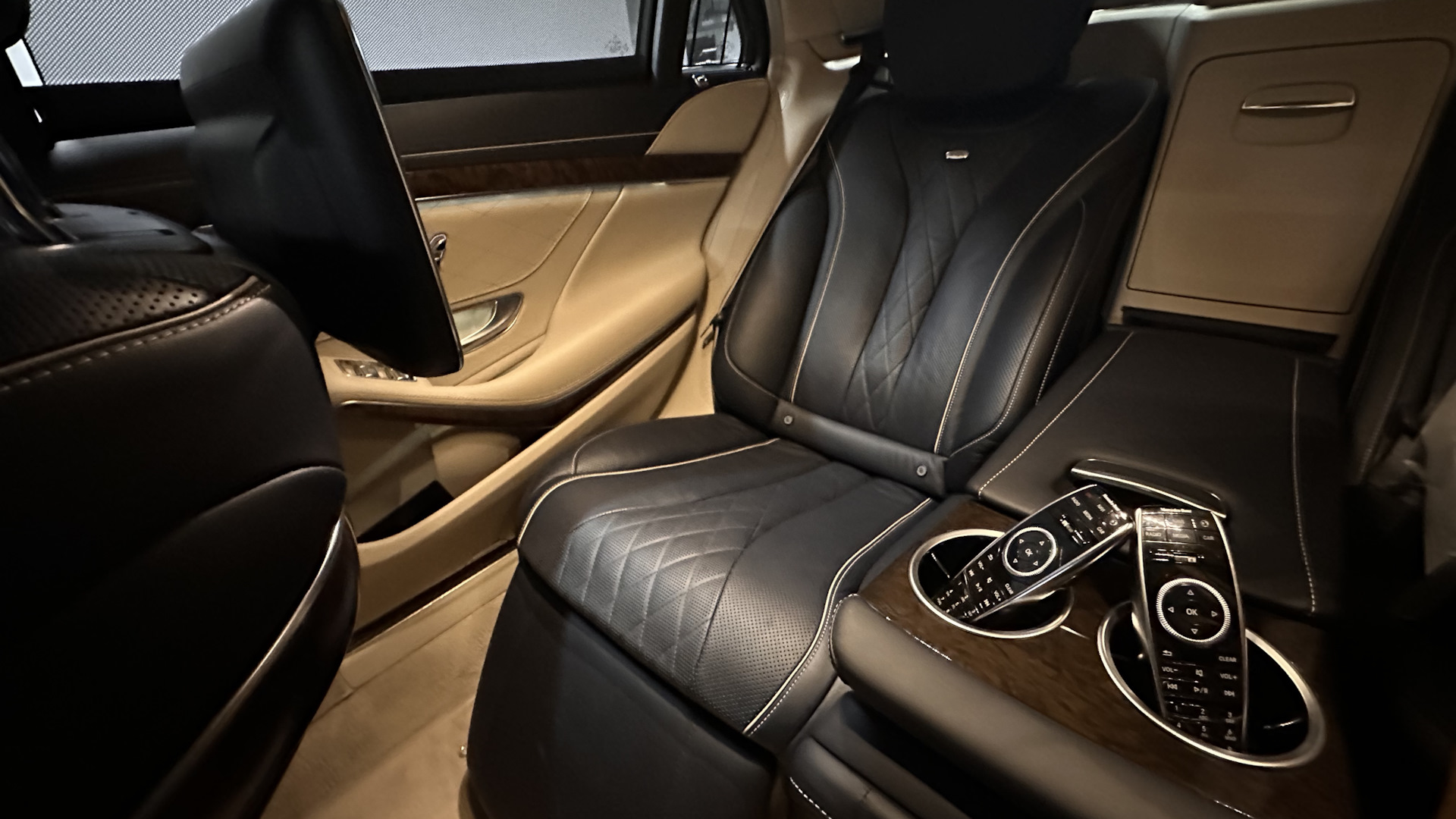 Mercedes-Benz S-Class (W222) 4.7 бензиновый 2014 | Edition 1 на DRIVE2