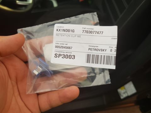 7703077477 Зажим металло-пластиковый RENAULT | Запчасти на DRIVE2