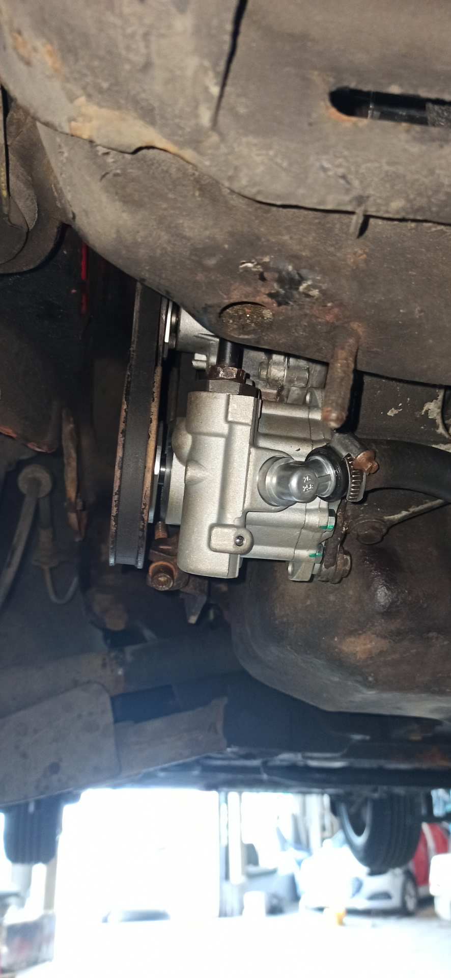 Насос ГУР часть 2 — Volkswagen Passat B3, 2 л, 1991 года | визит на ...