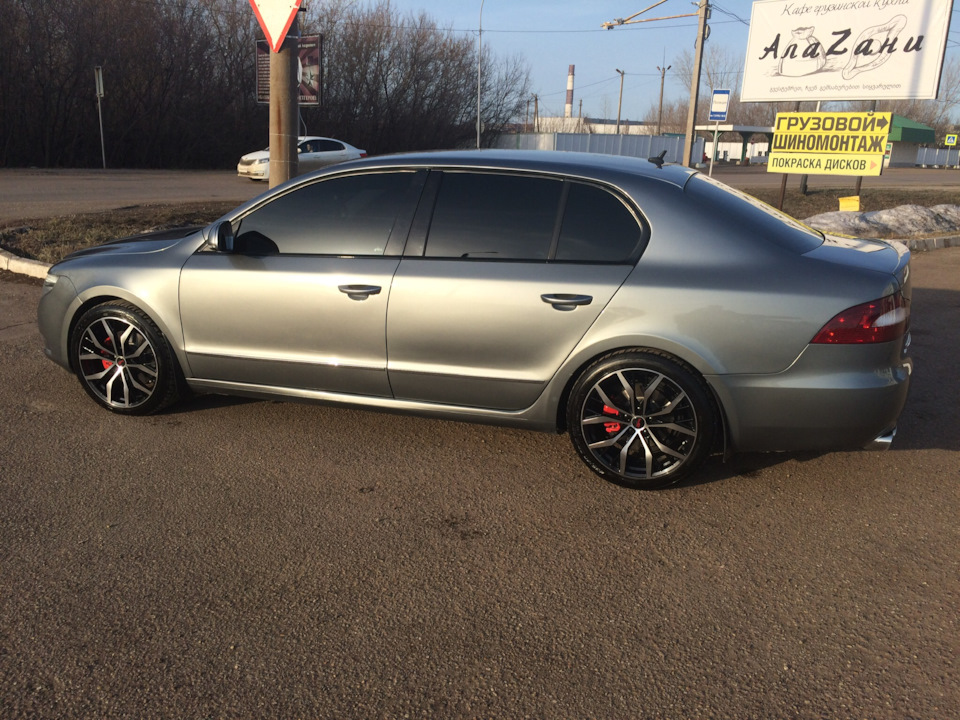 Переобулись, не только колёса😂 — Skoda Superb Mk2, 1,8 л, 2010 года ...