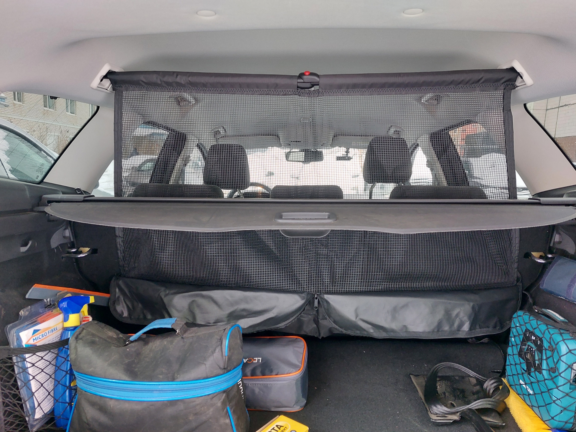 Сетка Volvo в багажник — Ford Focus Wagon III, 1,5 л, 2018 года ...