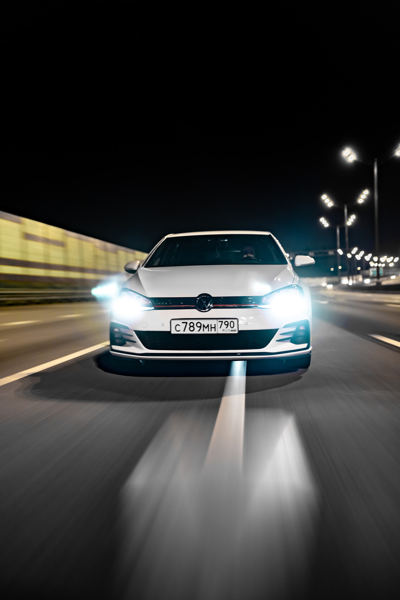 21. NIGHT RIDE 📷 — Volkswagen Golf GTI Mk7, 2 л, 2018 года | фотография ...