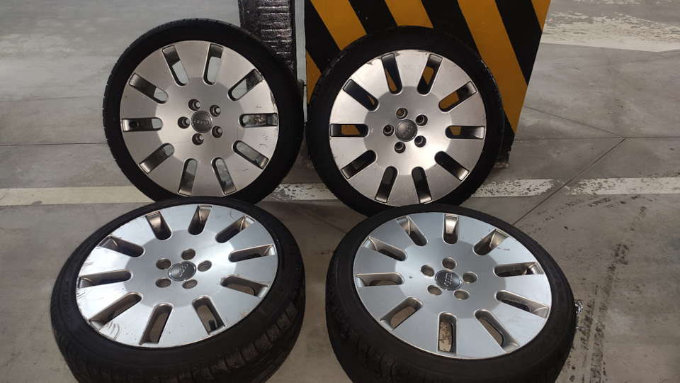 Шины летние Triangle Group 225/40 R18, литые диски Vag 7,5Jx18 ET40 ...