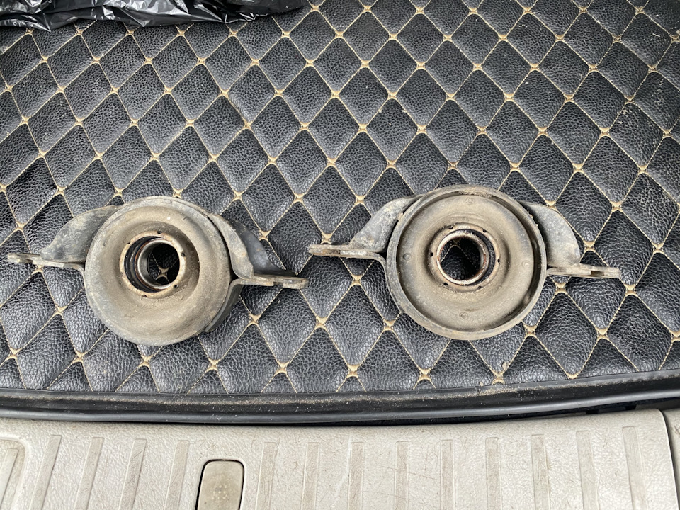 3723049015 Опора промежуточная карданного вала TOYOTA LEXUS | Запчасти ...