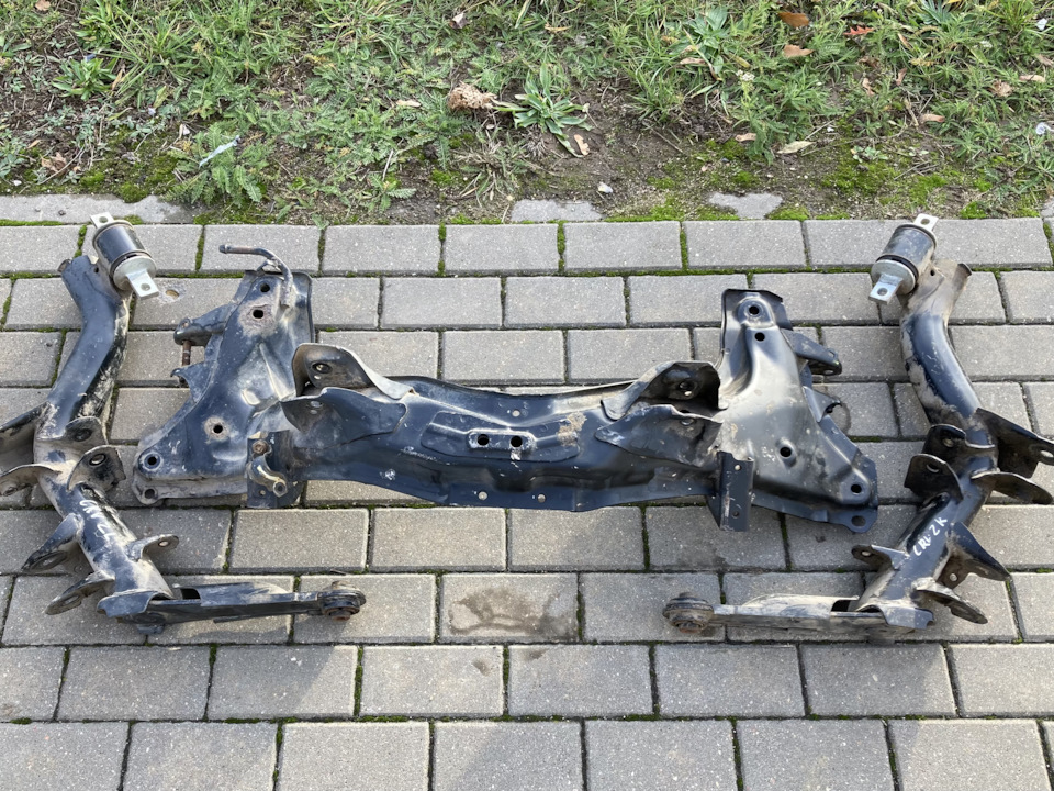 52370SWAA01 САЙЛЕНТБЛОК ЗАДНЕГО РЫЧАГА КОМПЛЕКТ. Honda | Запчасти на DRIVE2