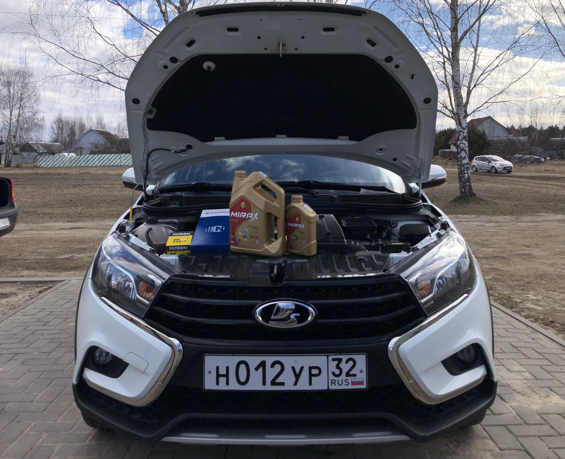 #40 Замена масла/ фильтров/ MIRAX MX9 5W-40 — Lada Vesta SW Cross (1G), 1,6 л, 2018 года ...