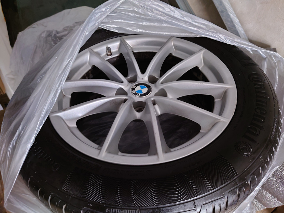 BMW V-spoke 618 style + Conti — Skoda Yeti, 1,8 л, 2015 года | колёсные ...