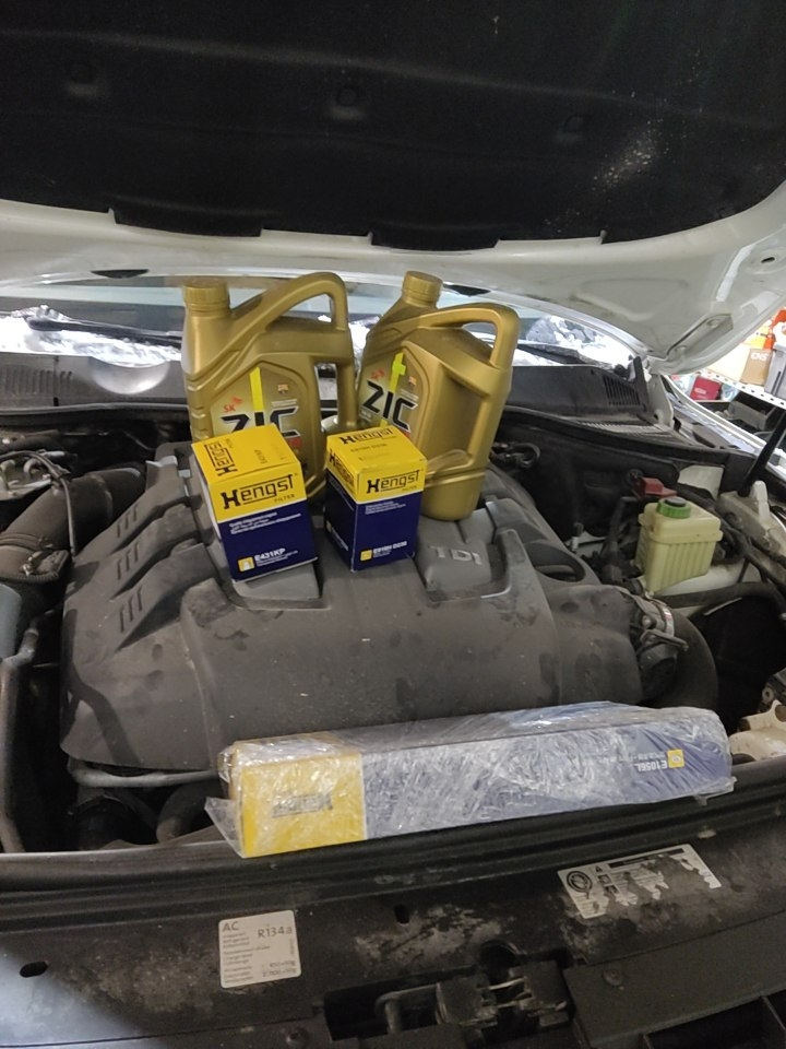 ТО после покупки — Volkswagen Touareg (2G), 3 л, 2011 года | плановое ...