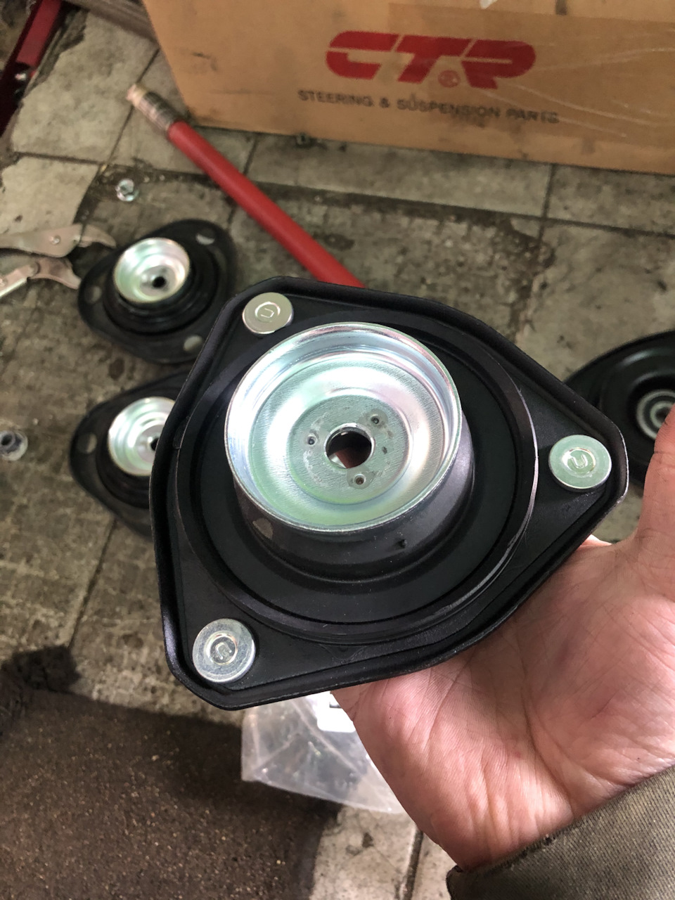 Стук победили. Стало скучно. Обслужили трапецию😀 — Toyota Prius (30), 1 ...