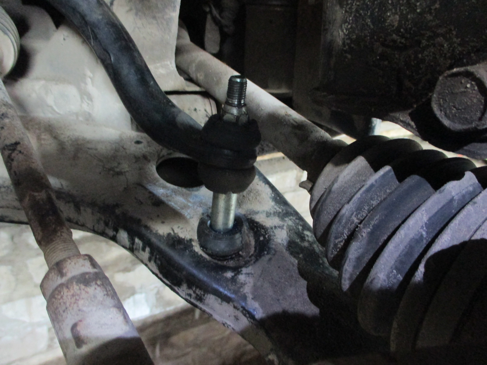 18-12 Замена переднего стабилизатора и стоек стаб-ра — Mitsubishi ...